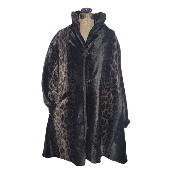 Vintage | Jackets & Coats | Vintage 8s Oversized Faux Fur Leopard Print ...